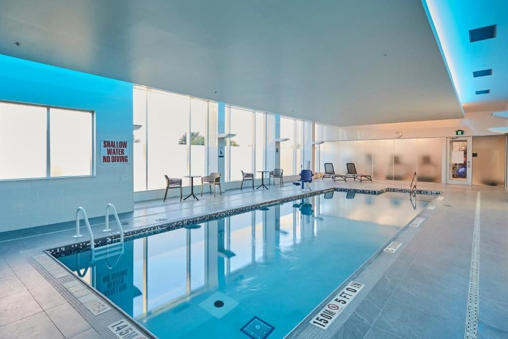 Swimming Lessons Mississauga Ontario - Apex Swimmers
